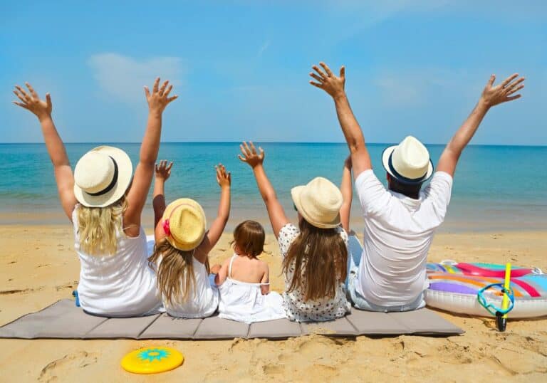 16 Spiritual Meanings When You Dream About Vacation